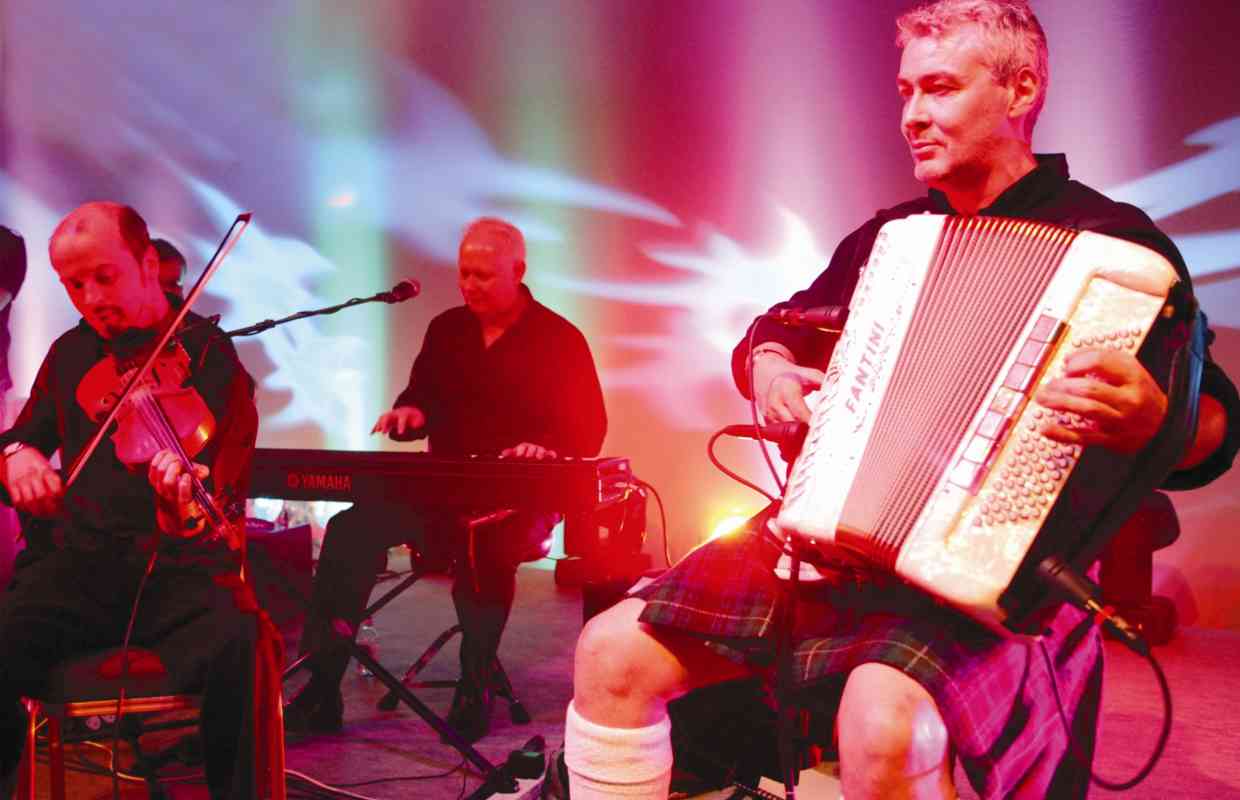 Ceilidh Bands for Hire | Scottish & Irish Folk Bands | Function Central Ceilidh Bands for Hire | Scottish & Irish Folk Bands | Function Central